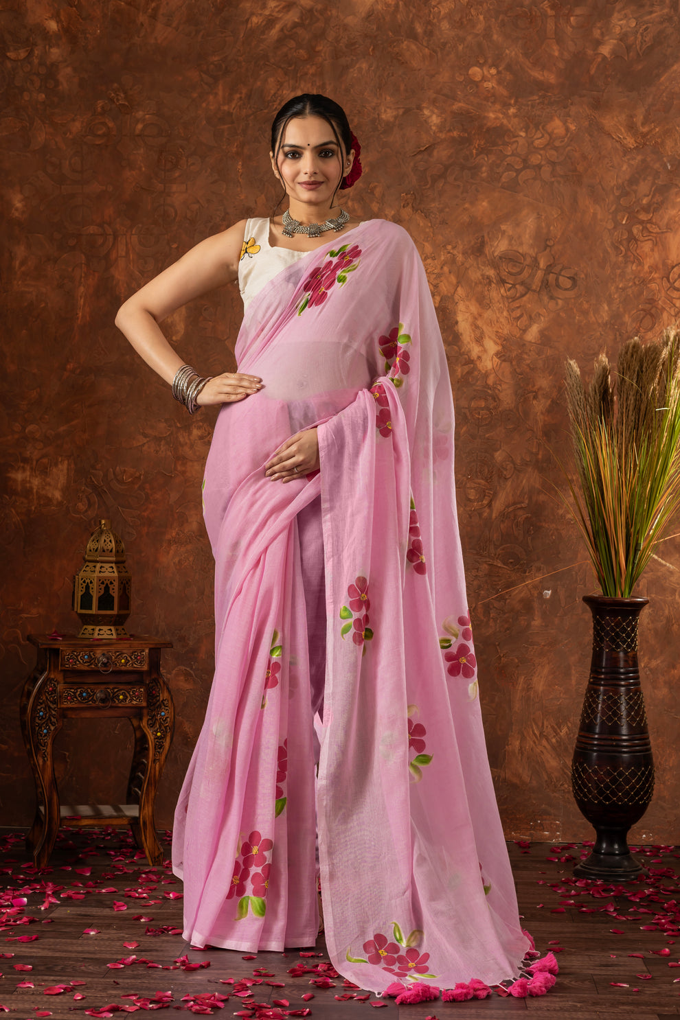 K U M U D I N I || Mull Cotton Saree with Hand Paint – Ethnic Saroj